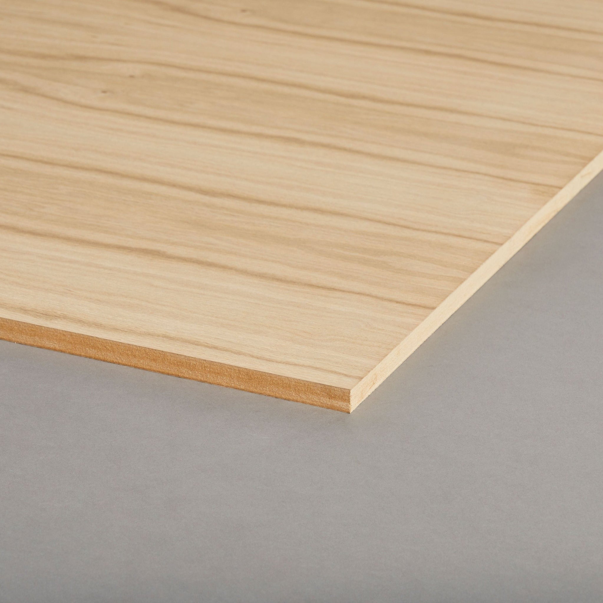 Crown Cut Oak Veneered MDF A/B 8'X4' (2440x1220) (Various Thicknesses ...